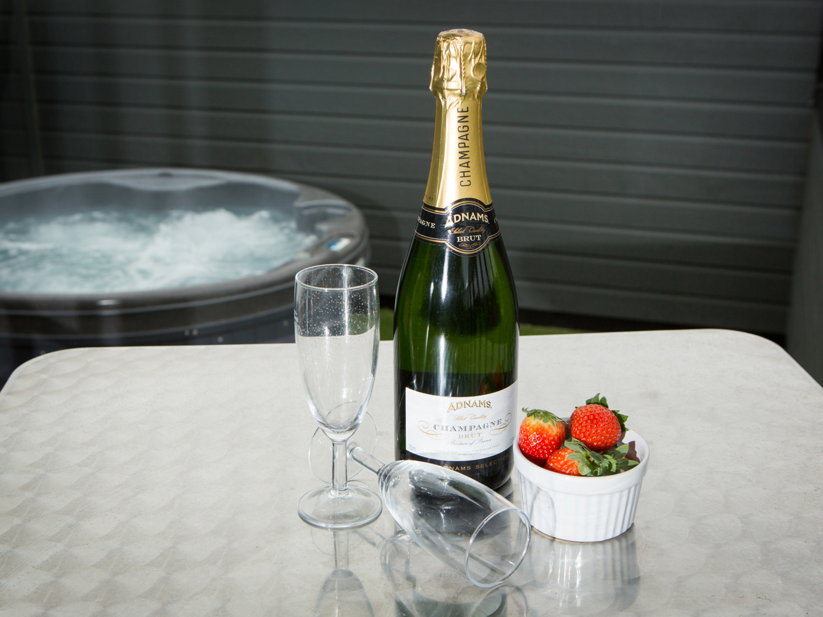 BOOK ONLINE! | High Lodge